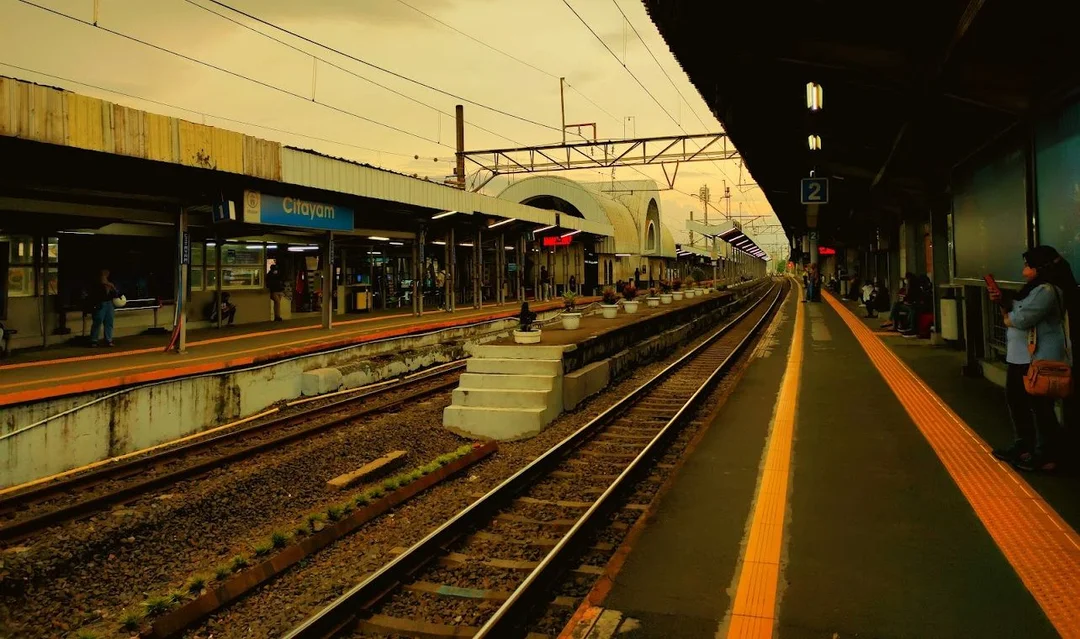 Stasiun Citayam: Rute, Fasilitas, dan Tempat Wisata Terdekat