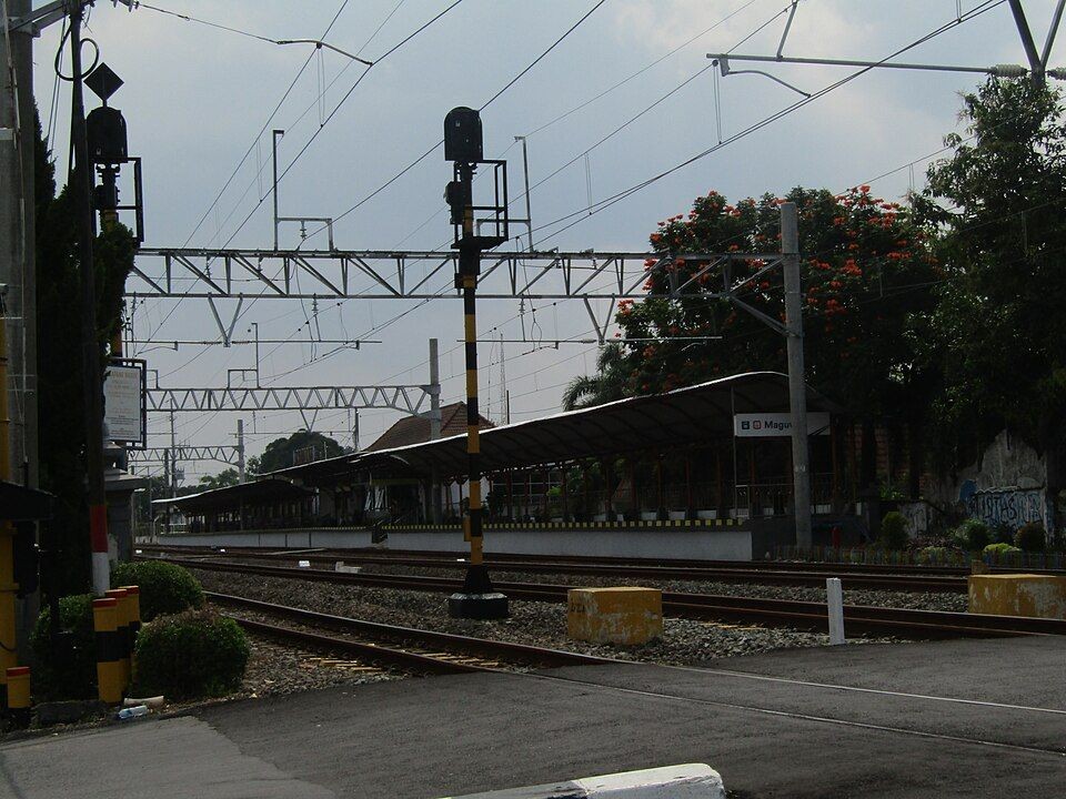 Stasiun Maguwo Yogyakarta: Jadwal, Rute KRL, Fasilitas 2025