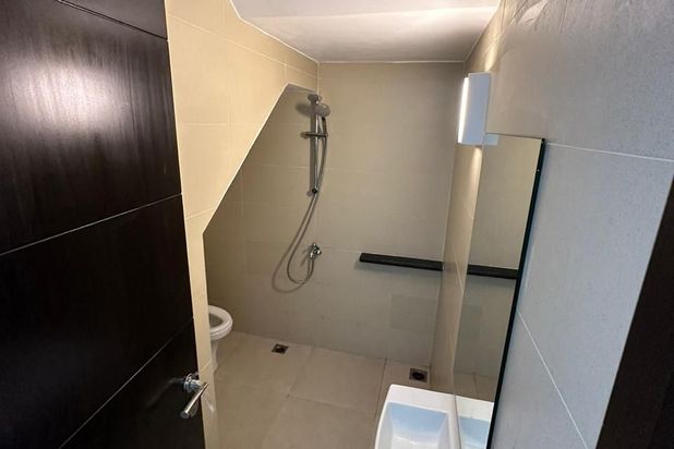 Rumah di PIK 2 pantai indah kapuk 2, 5 Lantai Baru - oleh Lishel