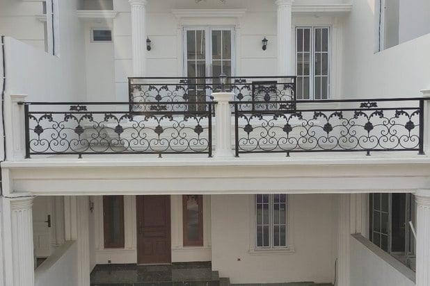 Rumah Classic Akses 2 mobil dekat pintu tol brigif Ciganjur Jagakarsa ...