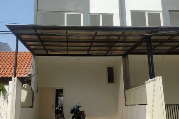 Rumah 2 Lantai Gress Rungkut Asri code Lnd - oleh Galaxy Kertajaya