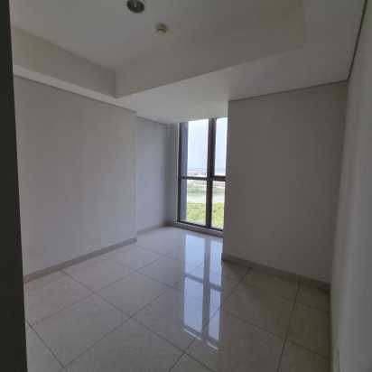 Apartemen Gold Coast, Pik , 1 Br, 34 Sqm, Semi Furnish - oleh Herman Chang