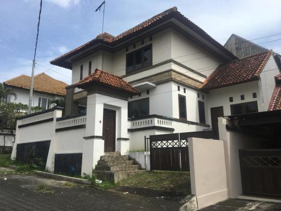 Disewakan Rumah 2 Lantai Luas di Buluh Indah Denpasar Area Nyaman Jalan ...
