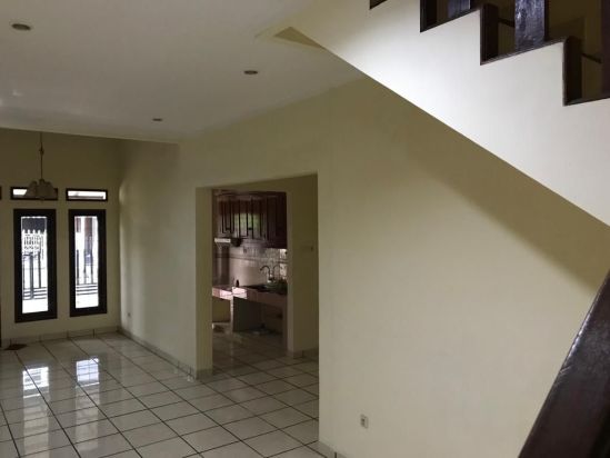 RUMAH BINTARO SEKTOR 2 JAKARTA SELATAN - oleh Ismi yuliani