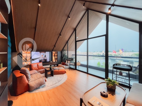 Rumah 3 Lantai Konsep Rooftop Ready di Kawasan Gading Serpong - oleh Farida rumahbaru Tangerang
