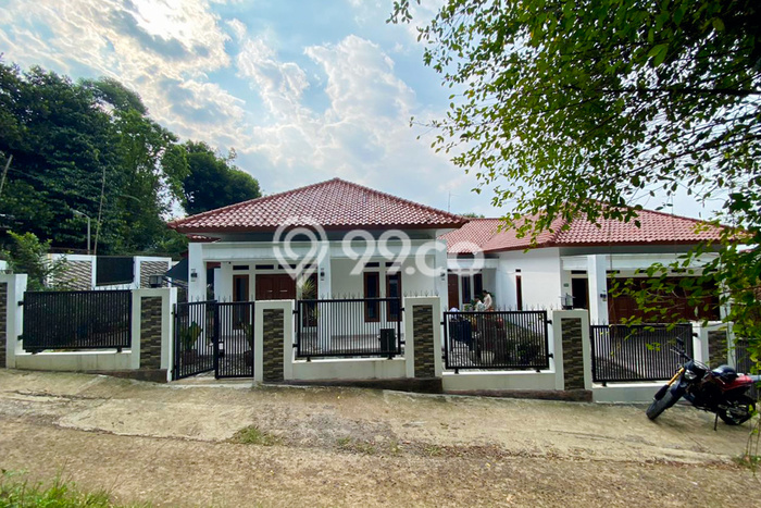 Jual Rumah Dengan Garasi di Cibeber, Cianjur | 99.co