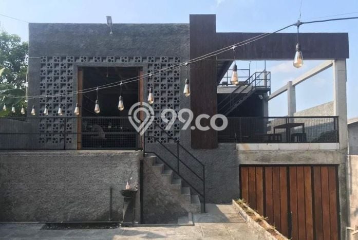 Ruang usaha ex cafe resto tengah kota Semarang dekat kampus Undip dekat ...