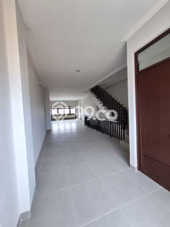 Ruko Pik 2 Mega Kuningan 4,5x18 Mega Kuningan 3 Lantai Baru - oleh ...