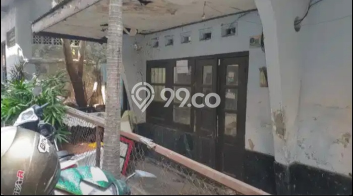 Dijual Rumah Tua Di Bukit Duri, Cocok Dibuat Kost - oleh Candra Malinto