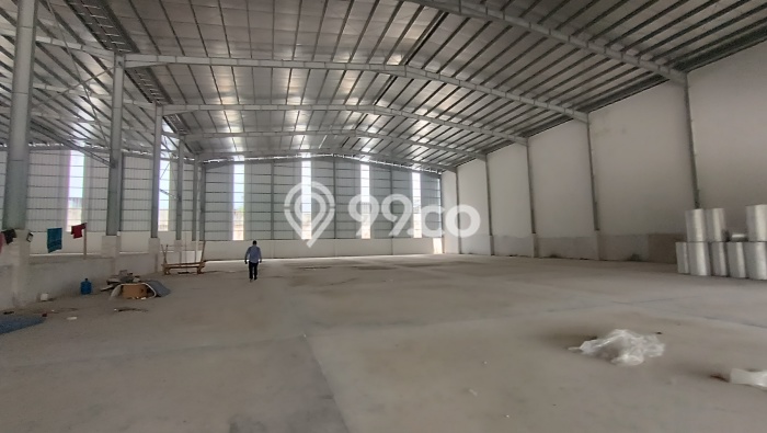 Gudang Loading Dock Di Kawasan Industri Terbesar - oleh Sandi Marjuin