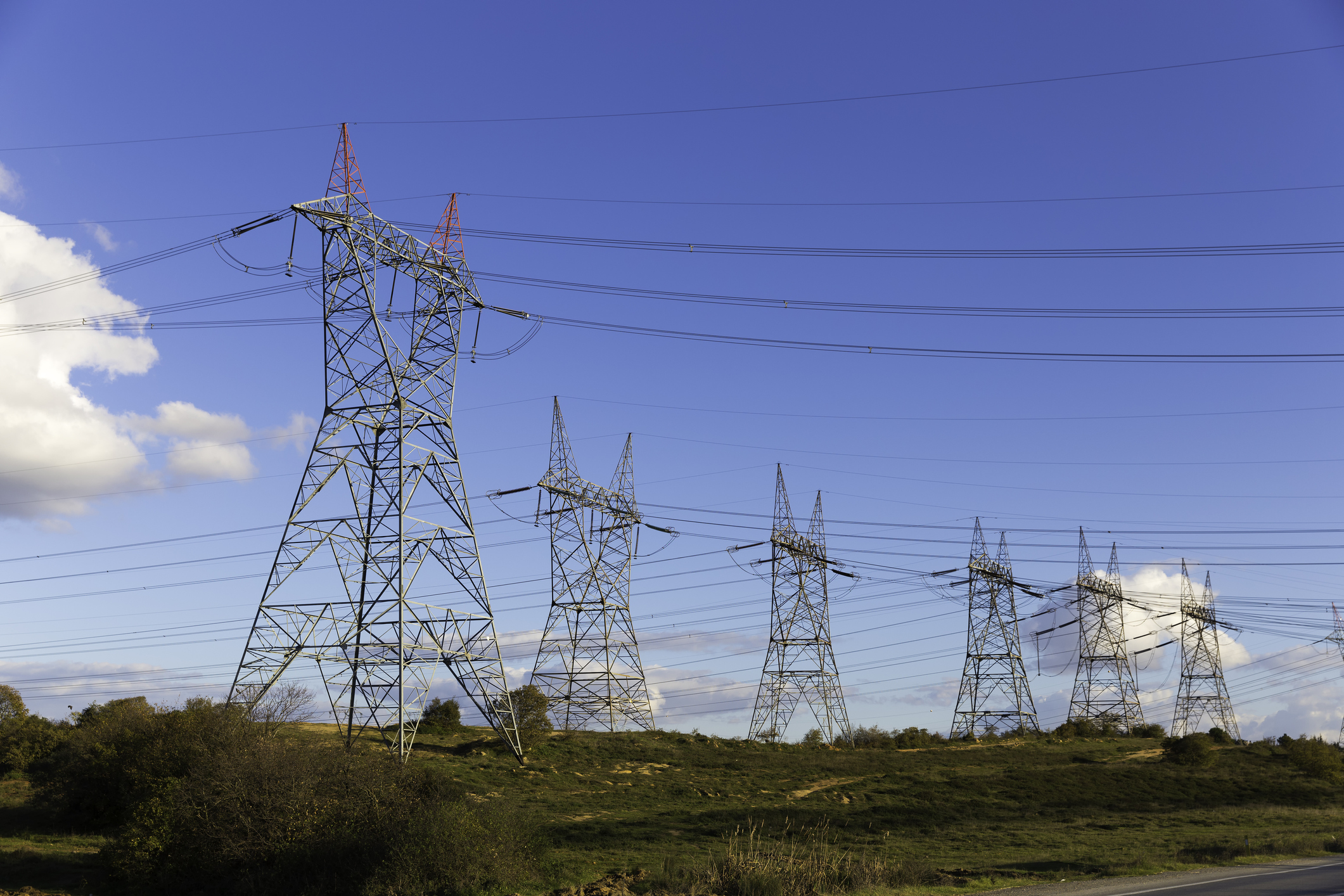 Fakta & Mitos Rumah Dibawah SUTET