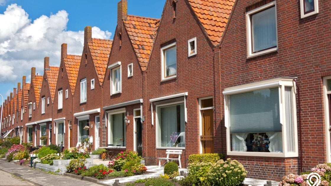 Uniknya Rumah Gaya Belanda Klasik dan Modern