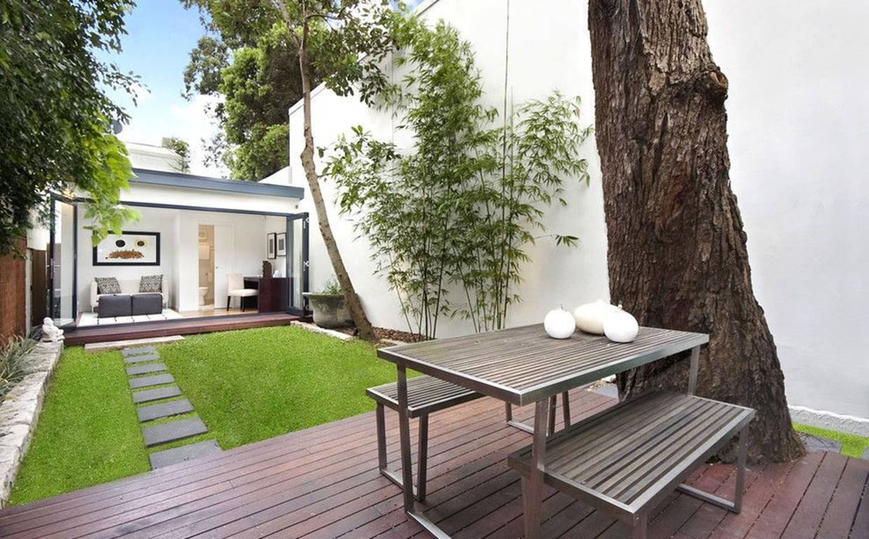 8 Desain Landscape Taman Minimalis di Rumah yang Estetis