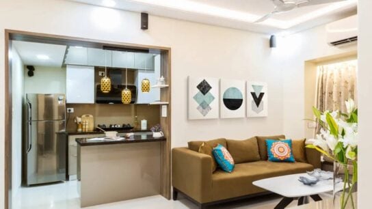 10 Desain Sekat Ruang Tamu dan Dapur, & Tips Pasangnya