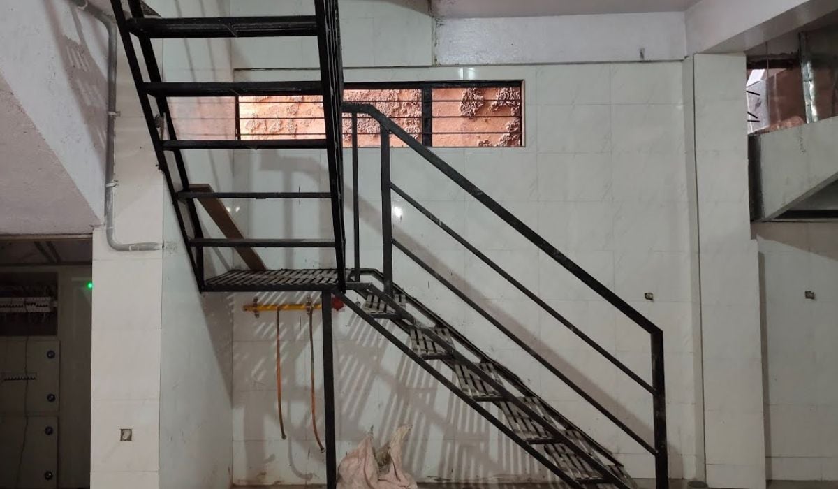 13 Desain Tangga Ruko Minimalis, Ada yang Multifungsi