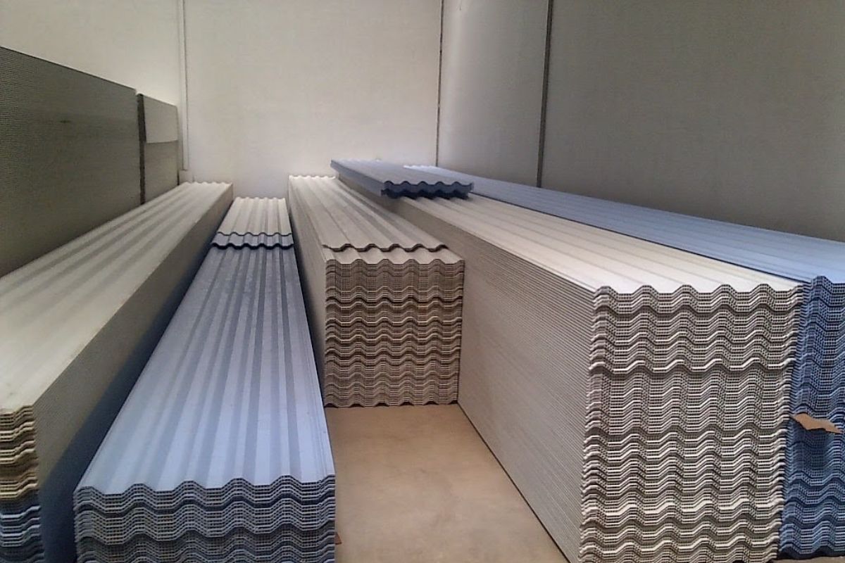 Mengenal Atap Alderon: Kelebihan, Kekurangan, Jenis & Harga