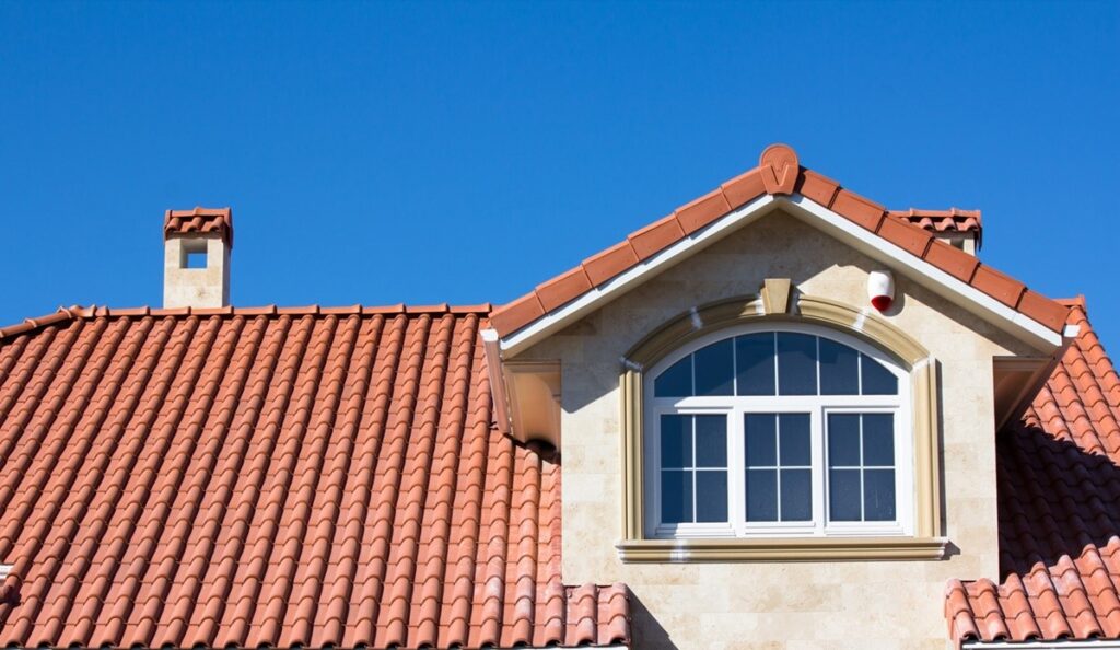 Begini Cara Menghitung Kemiringan Atap Rumah yang Benar