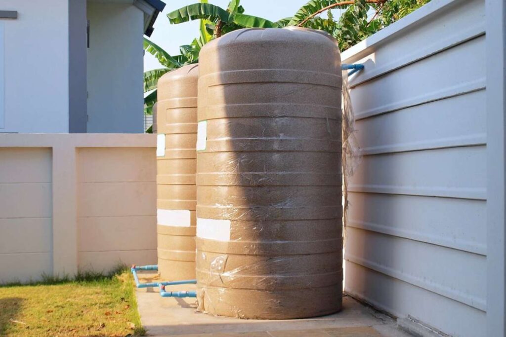 8 Inspirasi Desain Tempat Toren Air, Sederhana tapi Bagus!