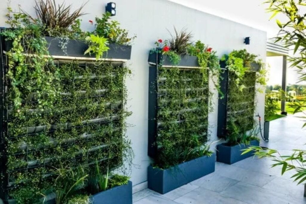 Taman Atap: Cara Membuat dan 8 Inspirasi Desainnya