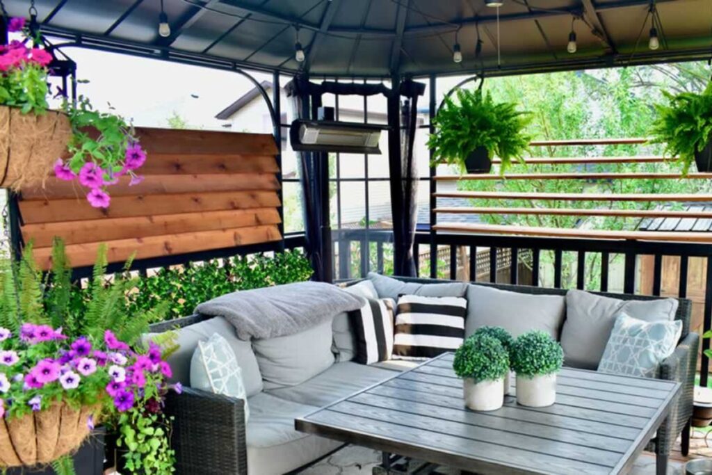 Mengenal Rumah Hawaii, Ciri Arsitektur & 4 Inspirasi Desain