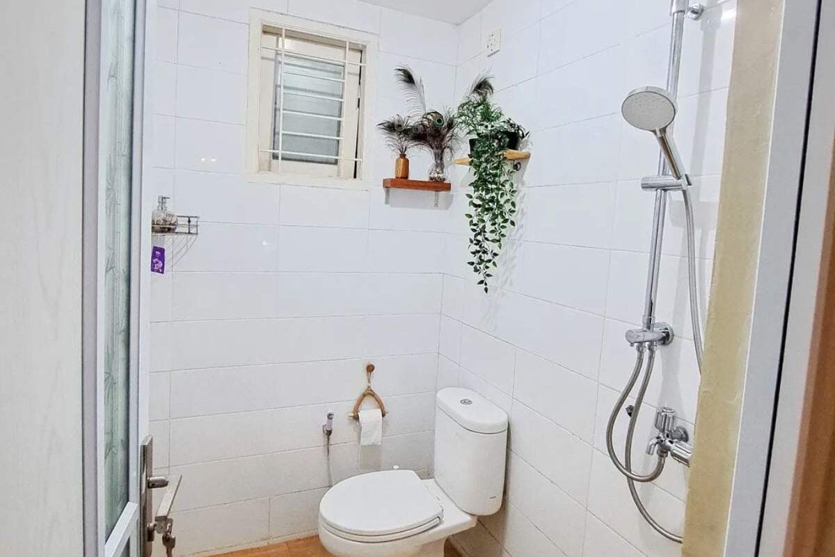 9 Desain Ventilasi Kamar Mandi yang Cantik dan Fungsional