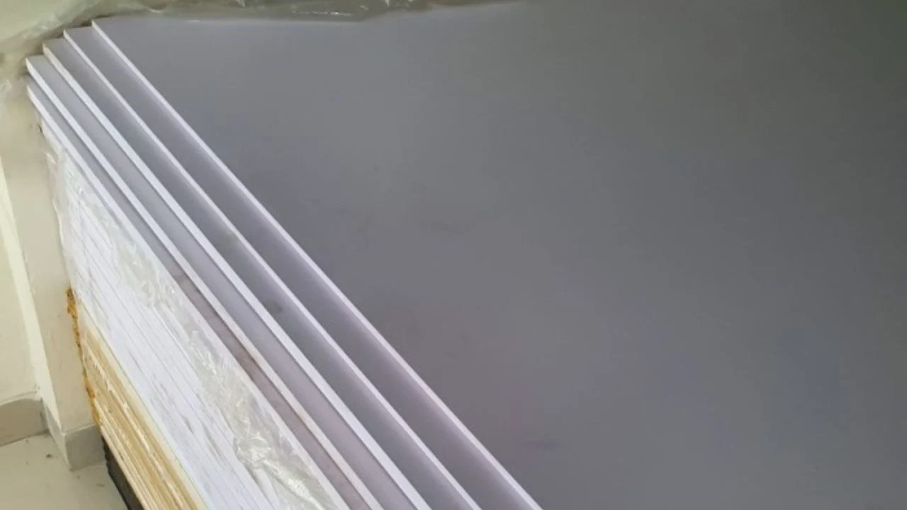 7 Jenis Triplek untuk Rumah Beserta Kelebihan dan Kekurangan