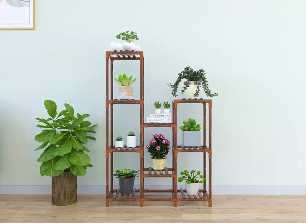 5 Desain Rak Bunga Minimalis Paling Cantik