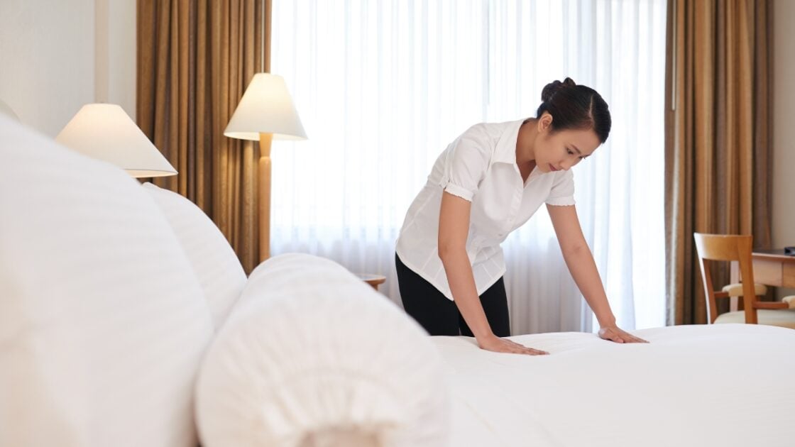 Apa Itu Housekeeping? Begini Tugas, Gaji dan Bagian-bagiannya!