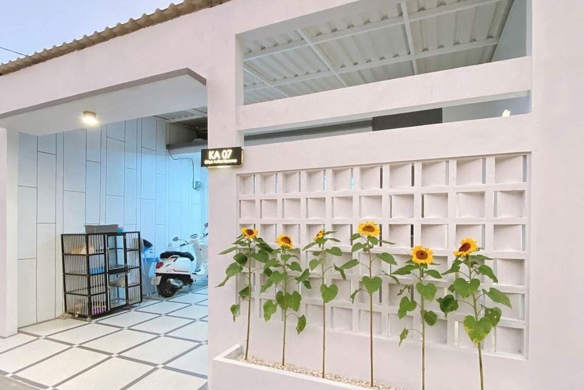 9 Desain Garasi Mobil Rumah Kecil Terbaru beserta Ukurannya