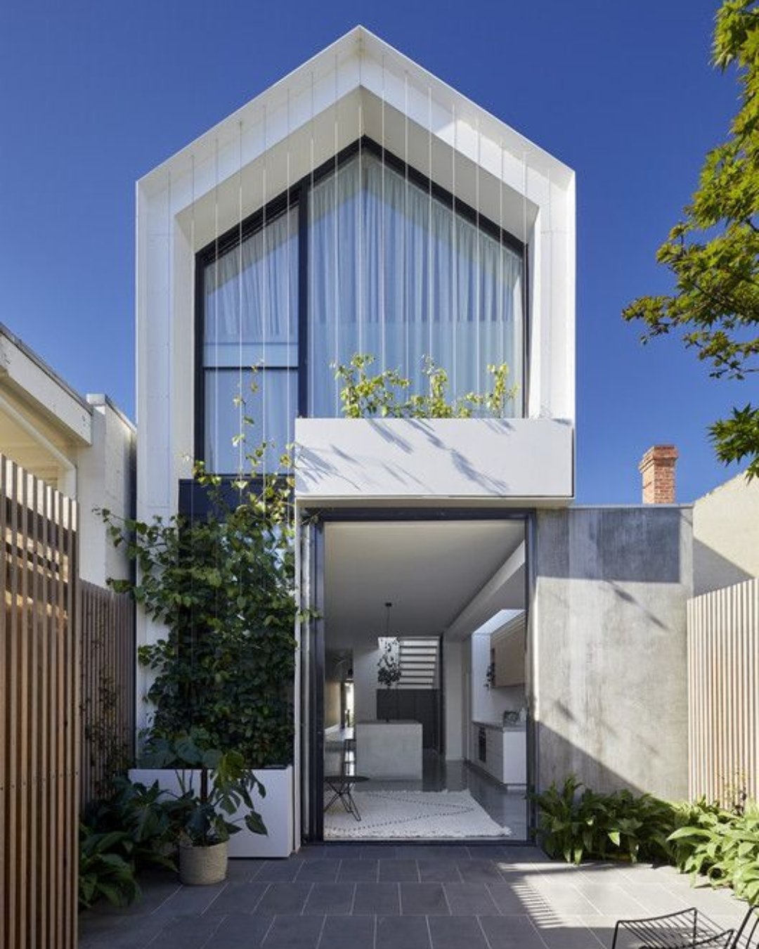 11 Inspirasi Rumah Minimalis dengan Halaman Luas