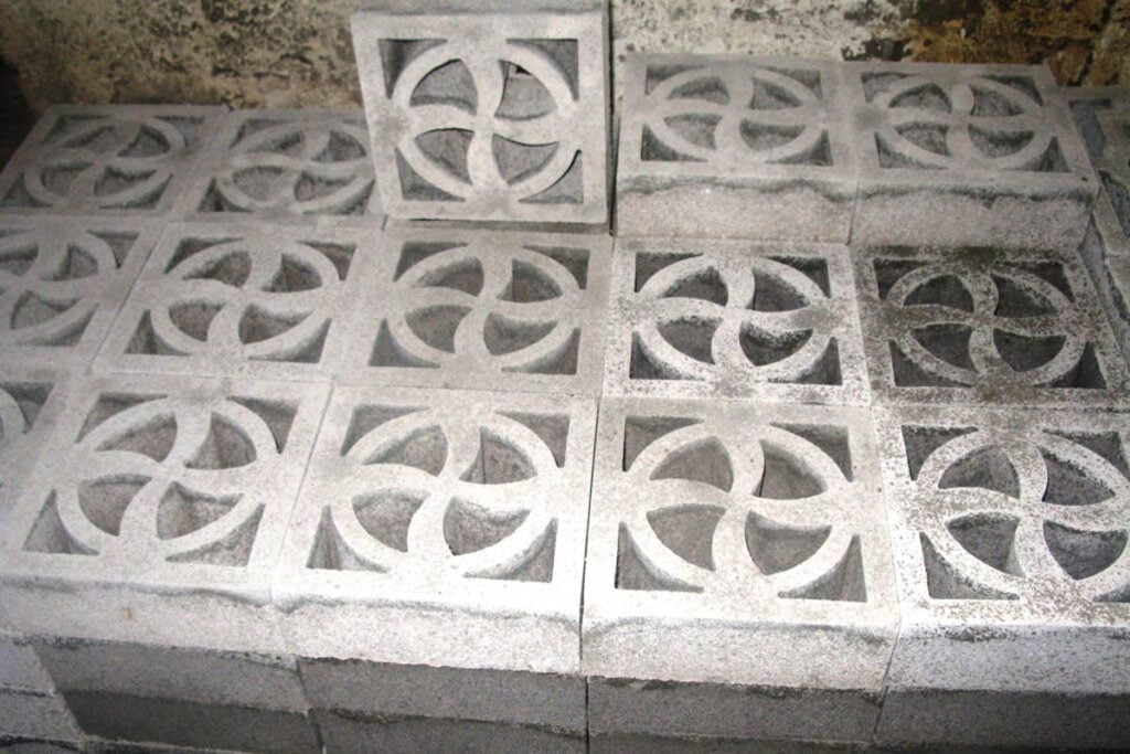 Jenis-Jenis Dinding Roster beserta Kelebihan dan Kekurangannya