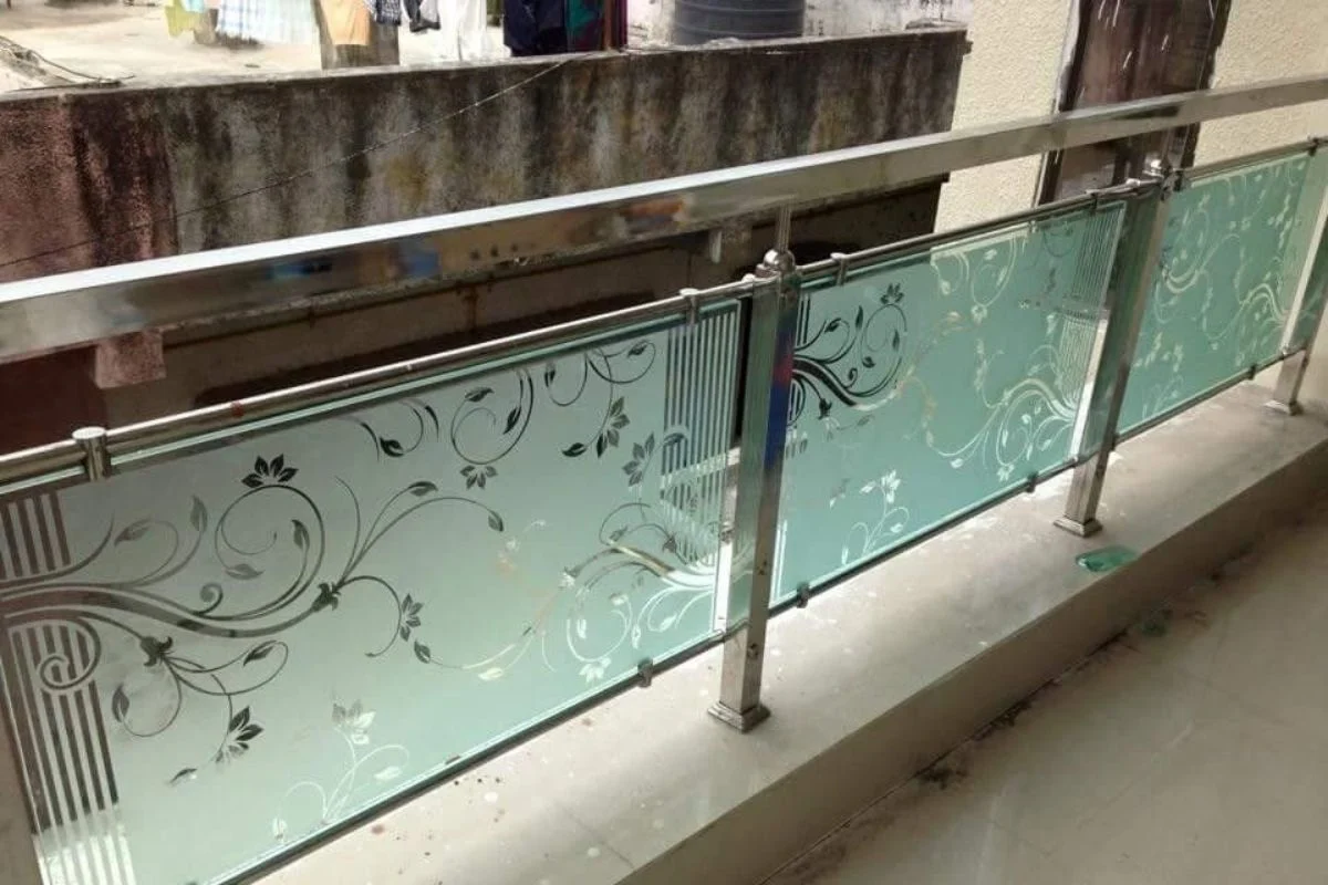 7 Model Pagar Balkon Stainless Terbaru