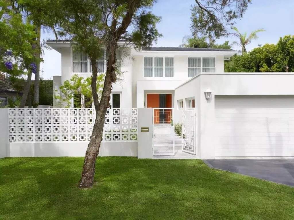 15 Model Pagar Roster Terbaik untuk Tampilan Rumah Elegan