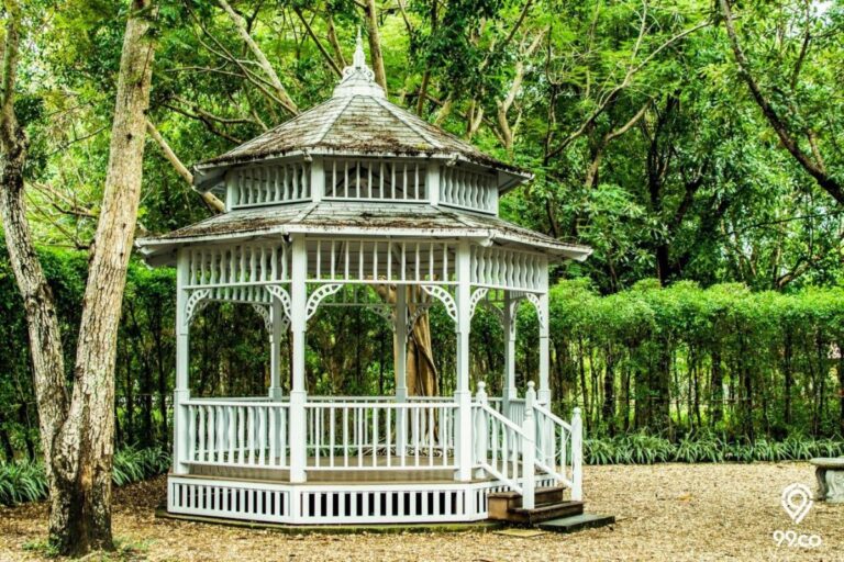 Apa Itu Gazebo? Arti, Plus-Minus, Harga & Inspirasi Desainnya