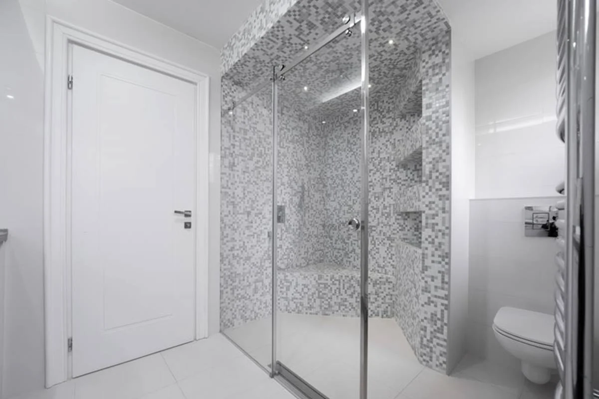 8 Model Partisi Kaca Kamar Mandi yang Estetik dan Fungsional