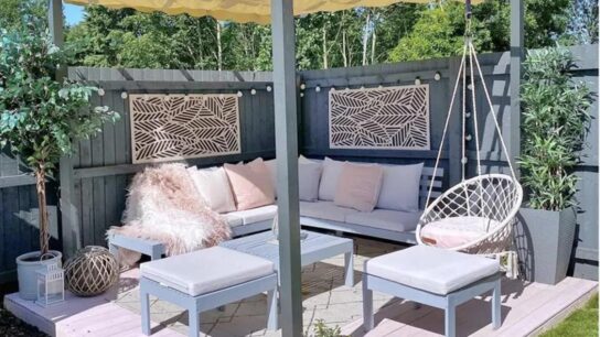 9 Desain Ruang Tamu Outdoor Estetik untuk Rumah Minimalis