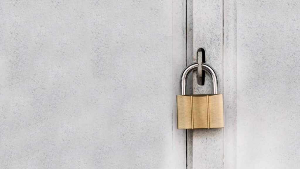10 Merek Gembok Terbaik untuk Pagar Rumah, Anti Maling!
