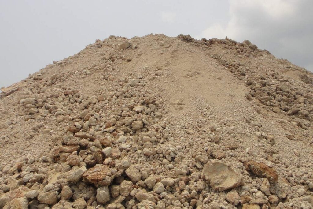 Apa Itu Tanah Urug? Ini Fungsi, Kriteria, Jenis dan Harganya