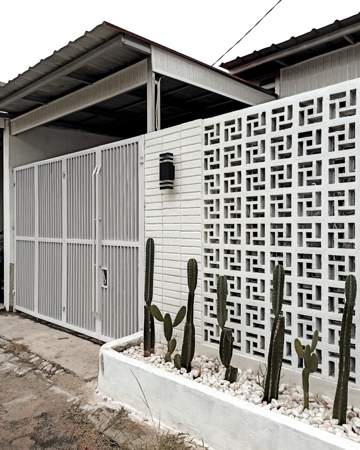 13 Model Pagar Roster untuk Rumah Masa Kini yang Estetik