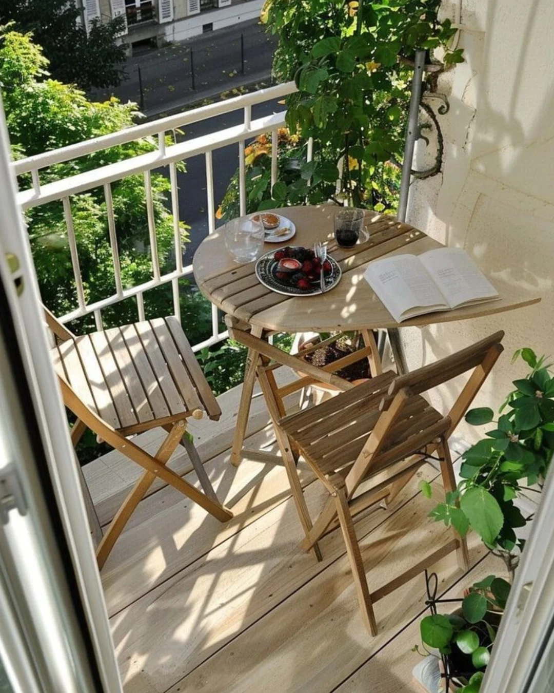 15 Desain Balkon Rumah Minimalis, Nyaman untuk Santai