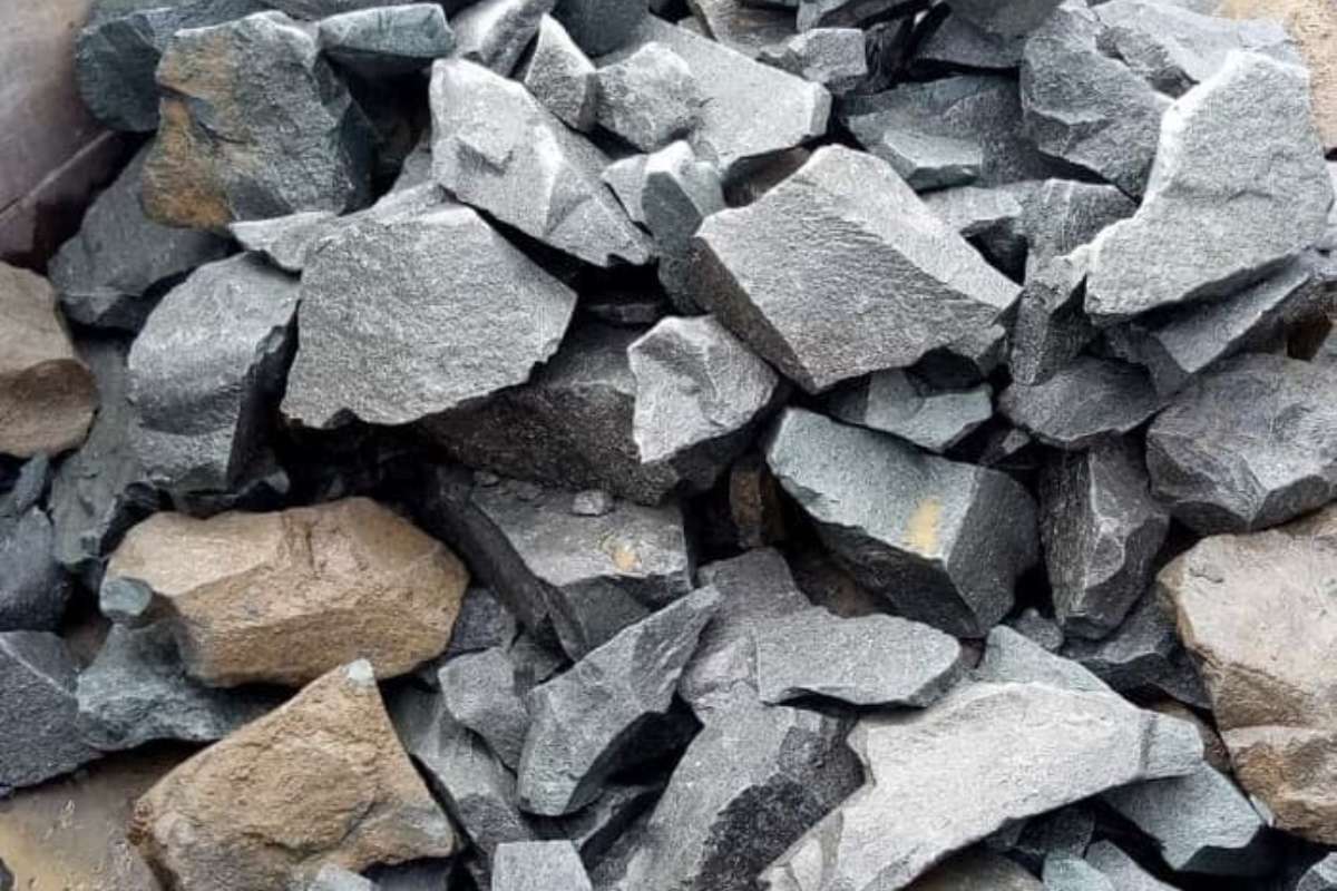 Kelebihan, Kekurangan, dan Jenis-Jenis Pondasi Rumah Batu Kali