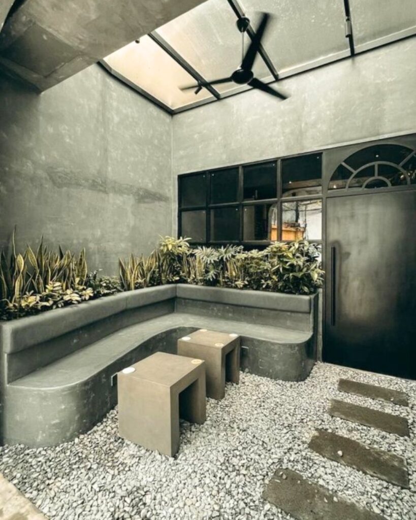 10 Ide Desain Teras Rumah ala Cafe Nyaman untuk Ngobrol