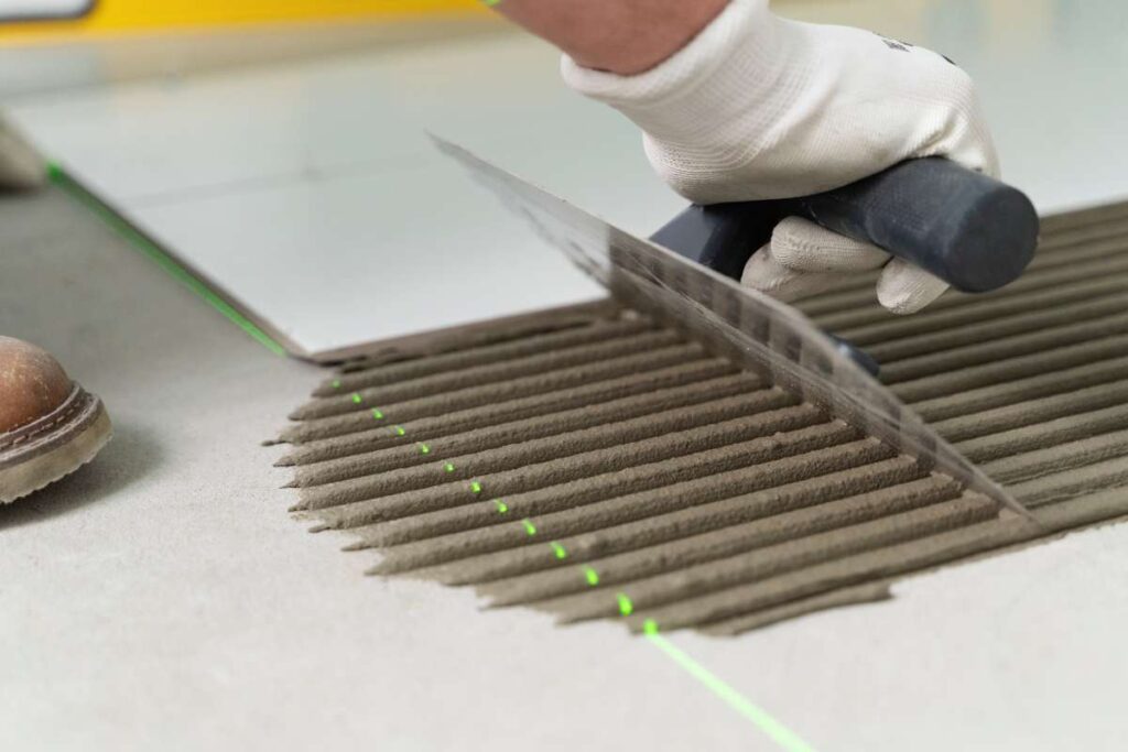 Cara Pasang Keramik Lantai dari Awal untuk Berbagai Ukuran