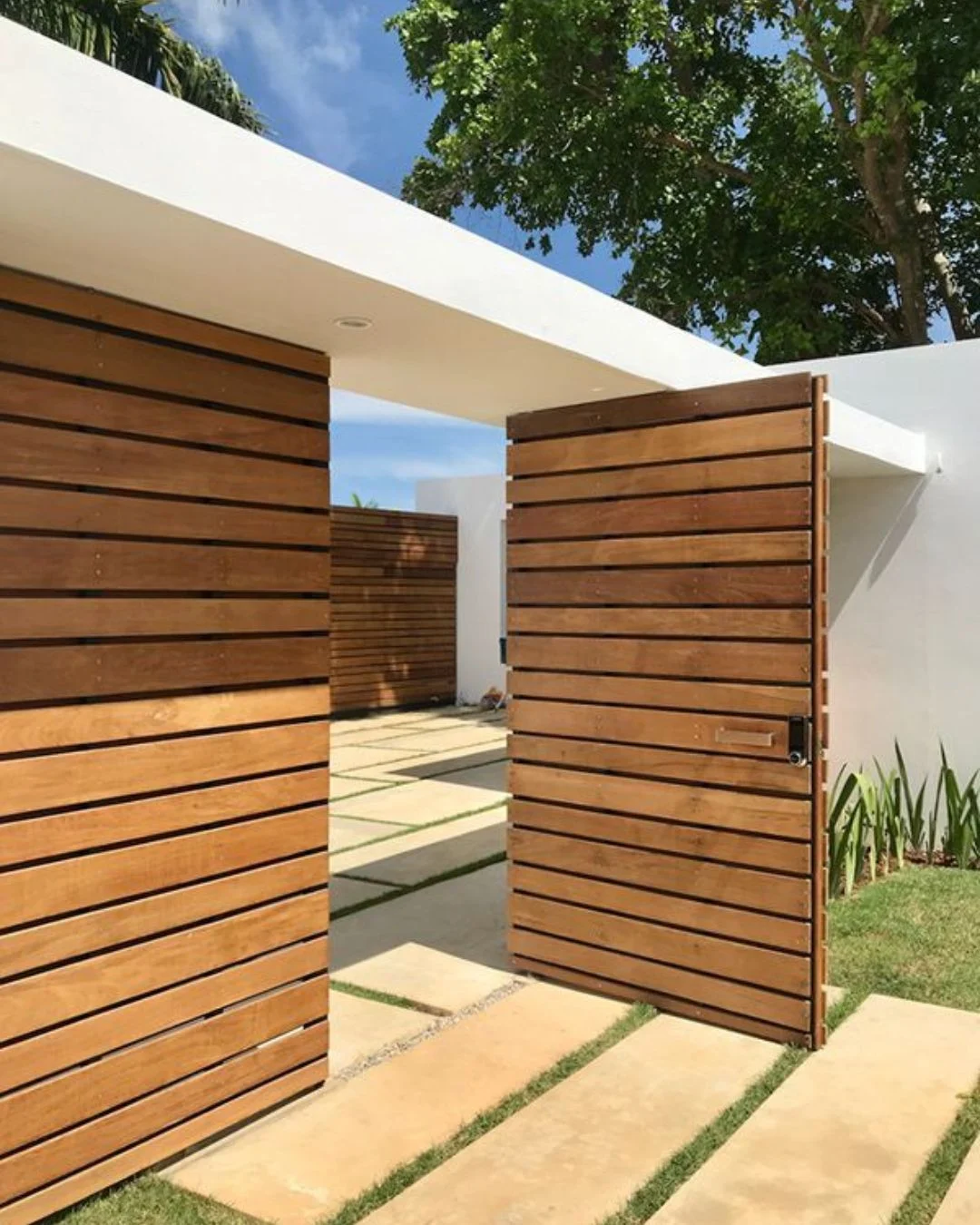 10 Ide Pagar Kayu Teras Rumah Minimalis Aesthetic