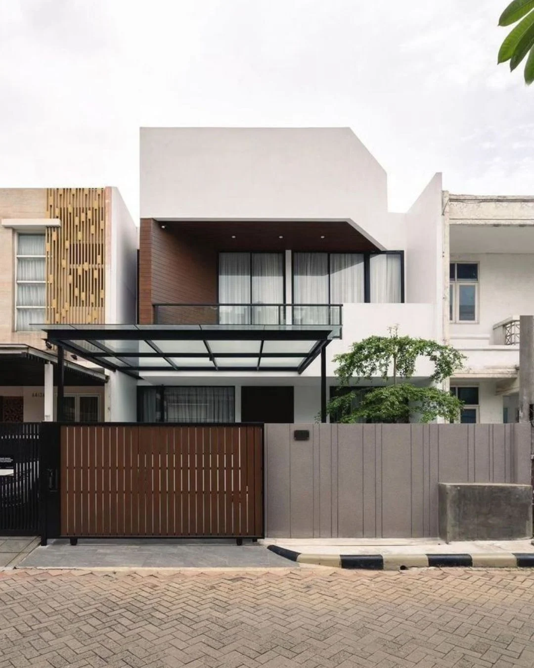 10 Ide Pagar Kayu Teras Rumah Minimalis Aesthetic