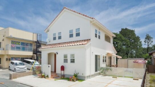 10 Inspirasi Rumah Minimalis Dua Muka Depan Samping