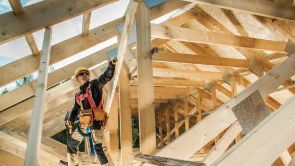 10 Jenis Kayu untuk Rangka Atap yang Awet dan Anti Rayap