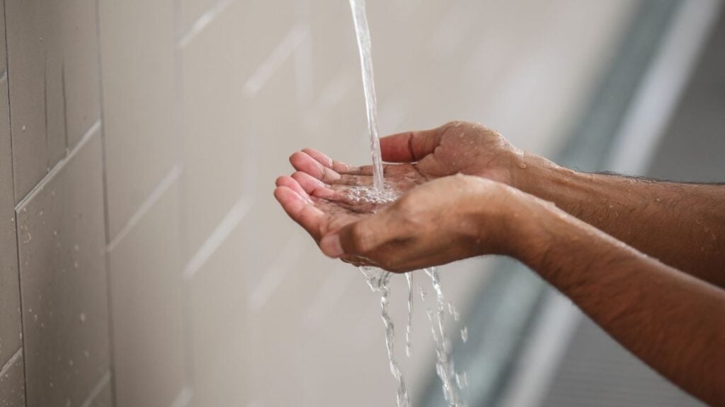 Standar Tinggi Kran Wudhu dari Lantai yang Ideal