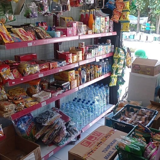 6 Ide Desain Warung Sembako di Teras Rumah yang Bisa Ditiru