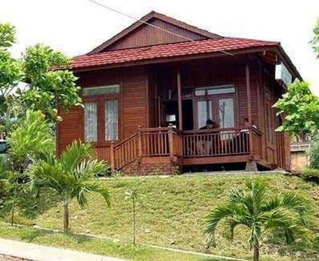 10 Inspirasi Desain Rumah Papan Sederhana di Desa yang Asri